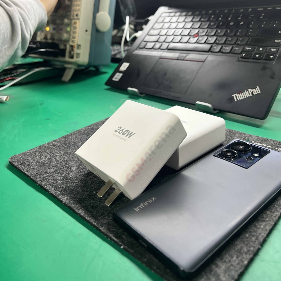 Infinix โชว์ระบบชาร์จแรง All-Round FastCharge ชาร์จผ่านสายสูงสุด 260W ...
